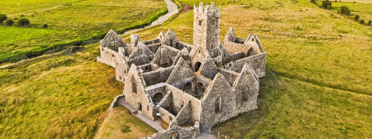Die Ross Errily Abbey - Ross Errily Monastery • Go-to-Ireland.com ...