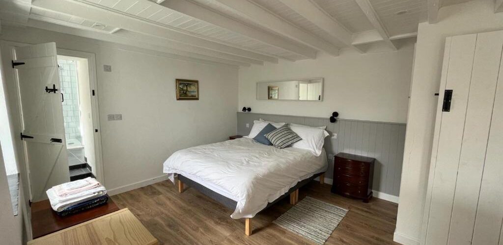 Pier Cottage with private water access to Colla Pier • Go-to-Ireland.com